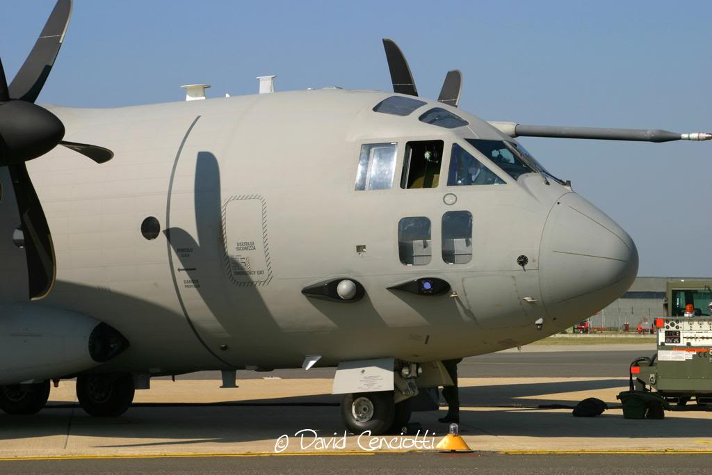 Acrobatic flight with the C-27J - The Aviationist
