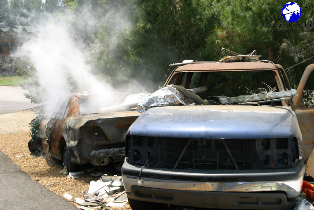 The Universal Studios B-747 crash set - The Aviationist