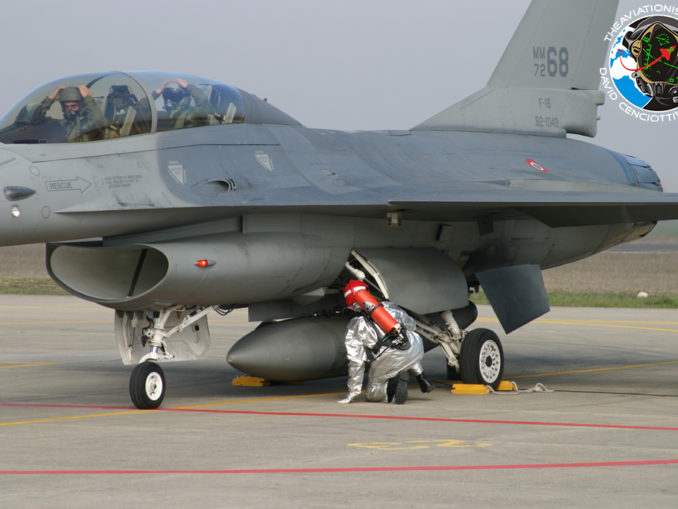 Mitsubishi F-2 "Viper Zero": Japan's Fighter Derived From The F-16 ...