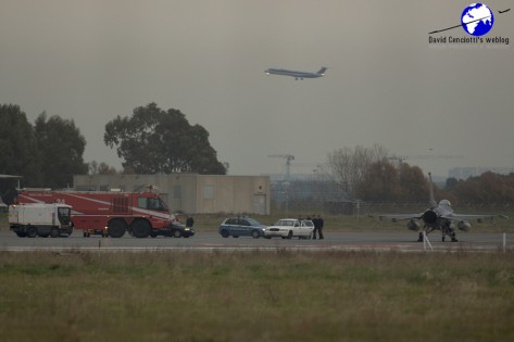 US F-16 performs emergency landing in Rome Fiumicino airport - The ...