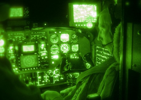 [Photo] Inside a spooky U.S. Army King Air 300 over Afghanistan ...