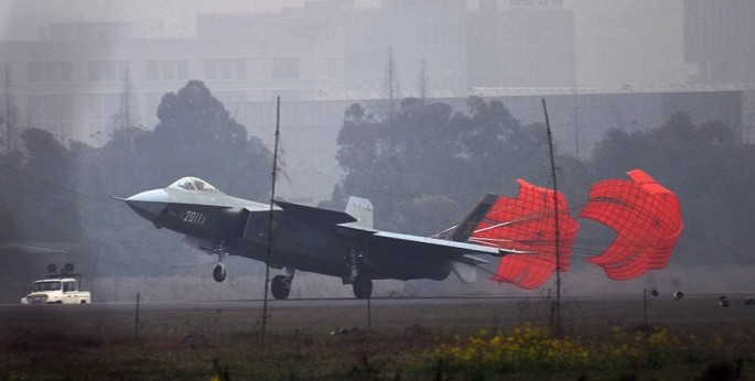 New China's J-20 fifth generation stealth fighter prototype spotted at ...