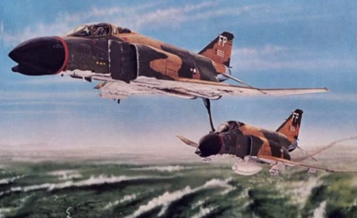 [Updated] If you thought aircraft carriers are immune to rough seas ...