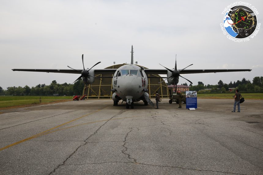 The Italian Air Force has unveiled a new indigenous trainer: the T-344 ...