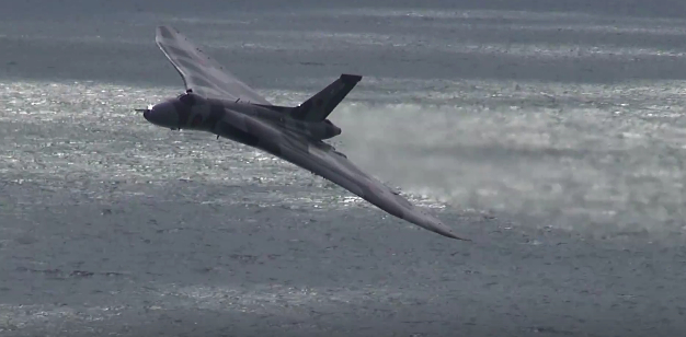 Unusual (and stunning) view of an Avro Vulcan from a Lancaster's rear ...