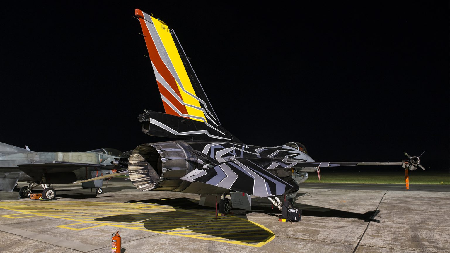 These Unique Photographs Show Some of The Coolest Radom Airshow 2015 ...