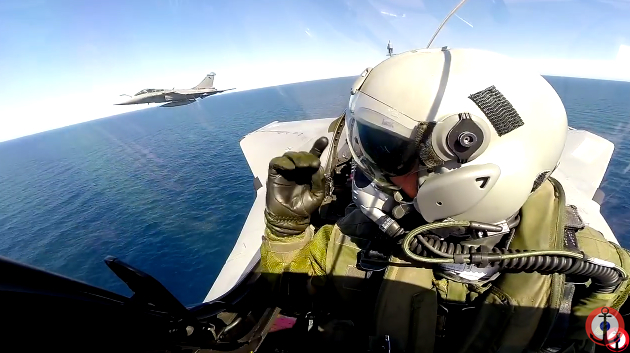[Photo] French Navy Rafale flying below sea level over lake in Djibouti ...