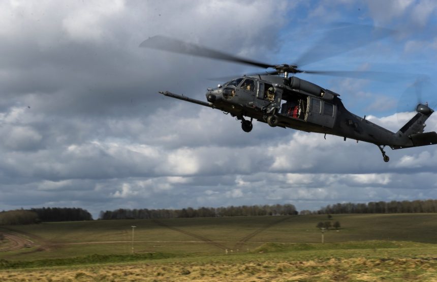A quick look at why the HH-60G Pave Hawk is the perfect CSAR helicopter ...