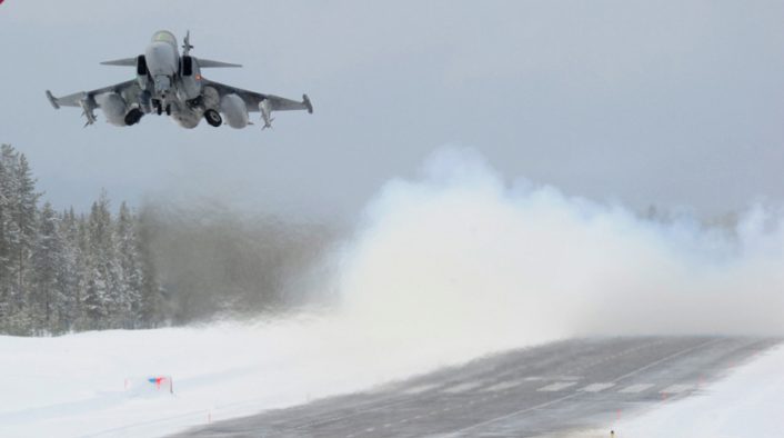 Watch this awesome JAS-39 Gripen video shot with a special ultra-stable ...