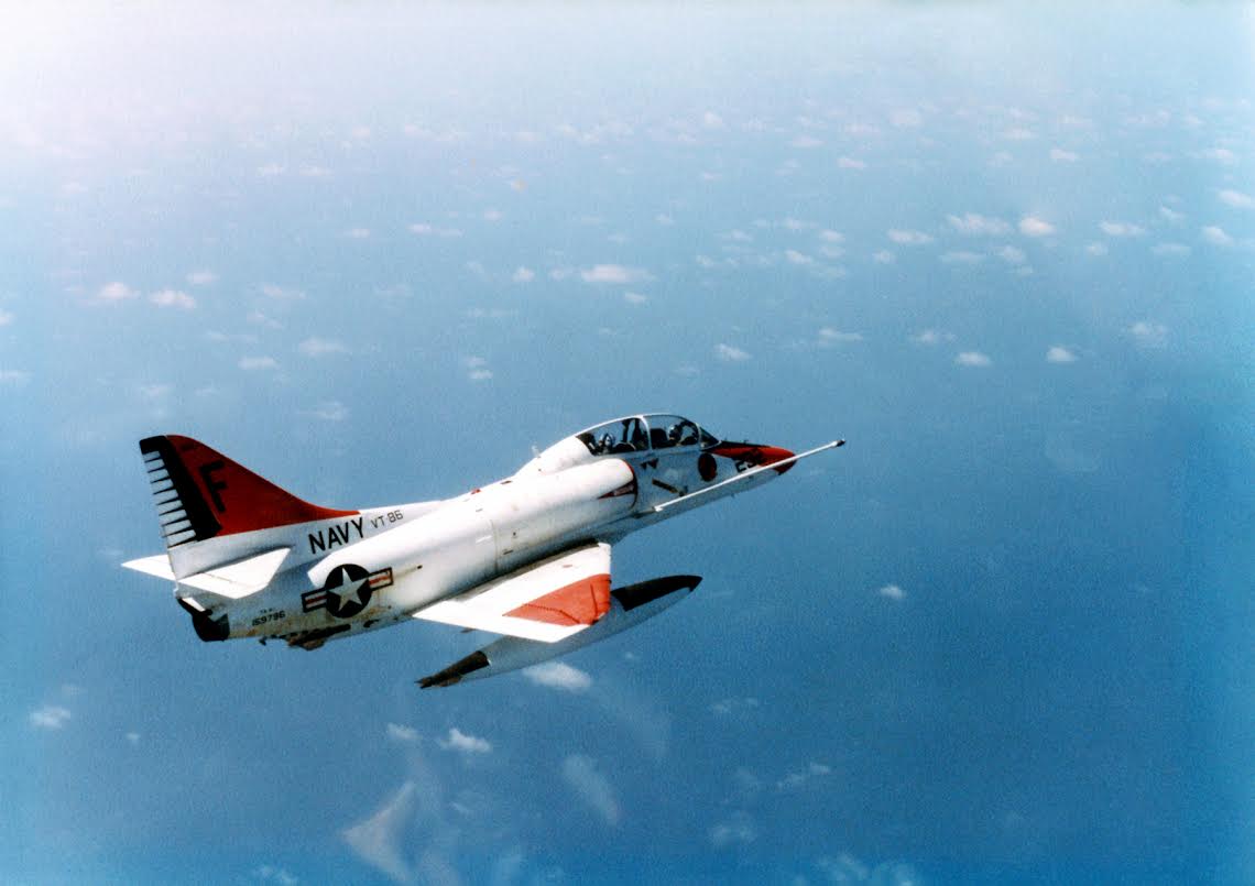 Before Topgun Days: a book reveals how F-14 Tomcat Radar Intercept ...