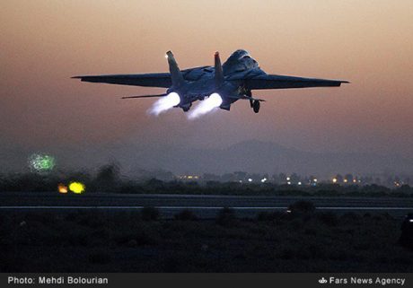 Top Gun Reloaded: F-14 Tomcats take off for night missions. Few days ...