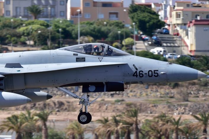 These are some of the greatest Spanish Air Force F/A-18 Hornet shots we ...