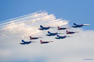 Russian Victory Day Rehearsal Flyover In Moscow Produces Spectacular ...
