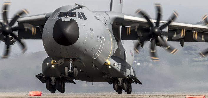 Airbus A400M Atlas Tactical Transport Completes Beach Landing Trials ...