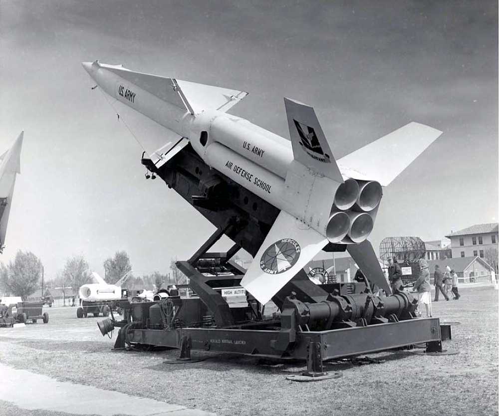 The U.S. Army Is Qualifying New Units To Fly The UH-60 With The ...