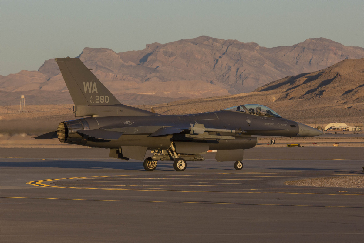 These Images Show A Texas ANG's F-16C Wearing A Slightly Modified "Have ...