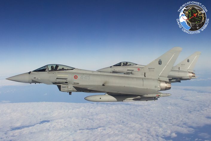 [Photo] Eurofighter Typhoon with stuck nose landing gear after take off ...