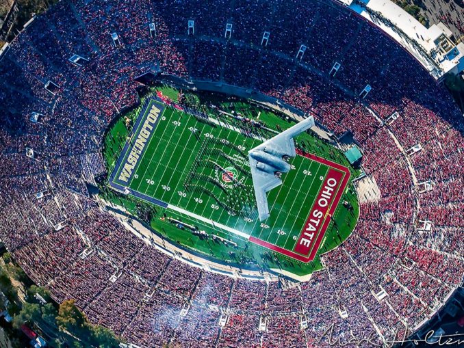 Here Are The Aerial Shots Of The B-2 Spirit Stealth Bomber Doing The ...