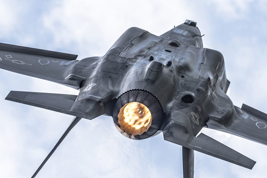 These Photos Of The F-22 Raptor Flying With The Blue Angels Are Some Of ...