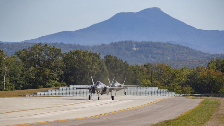 First Air National Guard F-35s Arrive At the Vermont Air National Guard ...