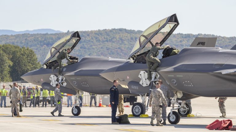 First Air National Guard F-35s Arrive At the Vermont Air National Guard ...