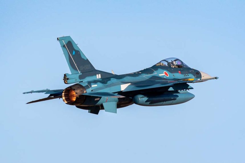Mitsubishi F-2 "Viper Zero": Japan's Fighter Derived From The F-16 ...