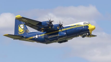 Here's A Better Look At The Paint Scheme Of The Blue Angels' New "Fat ...