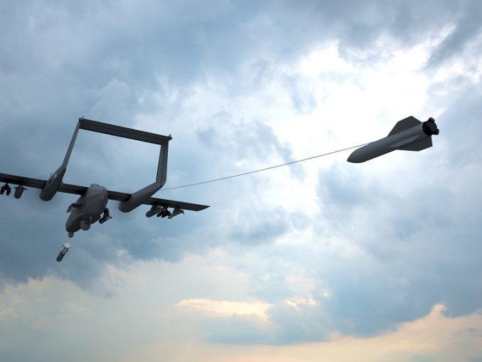 [Photo] Periscope of U.S. submarine emerges next to UK aircraft carrier ...