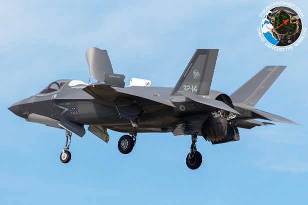 The First Italian Air Force F-35B Deploys To "Deci" Air Weapons ...