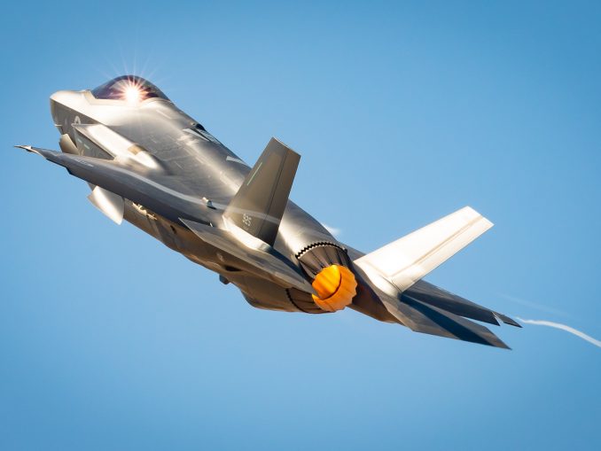 Photo: F-35B hovering in the darkness as seen through the Night Vision ...