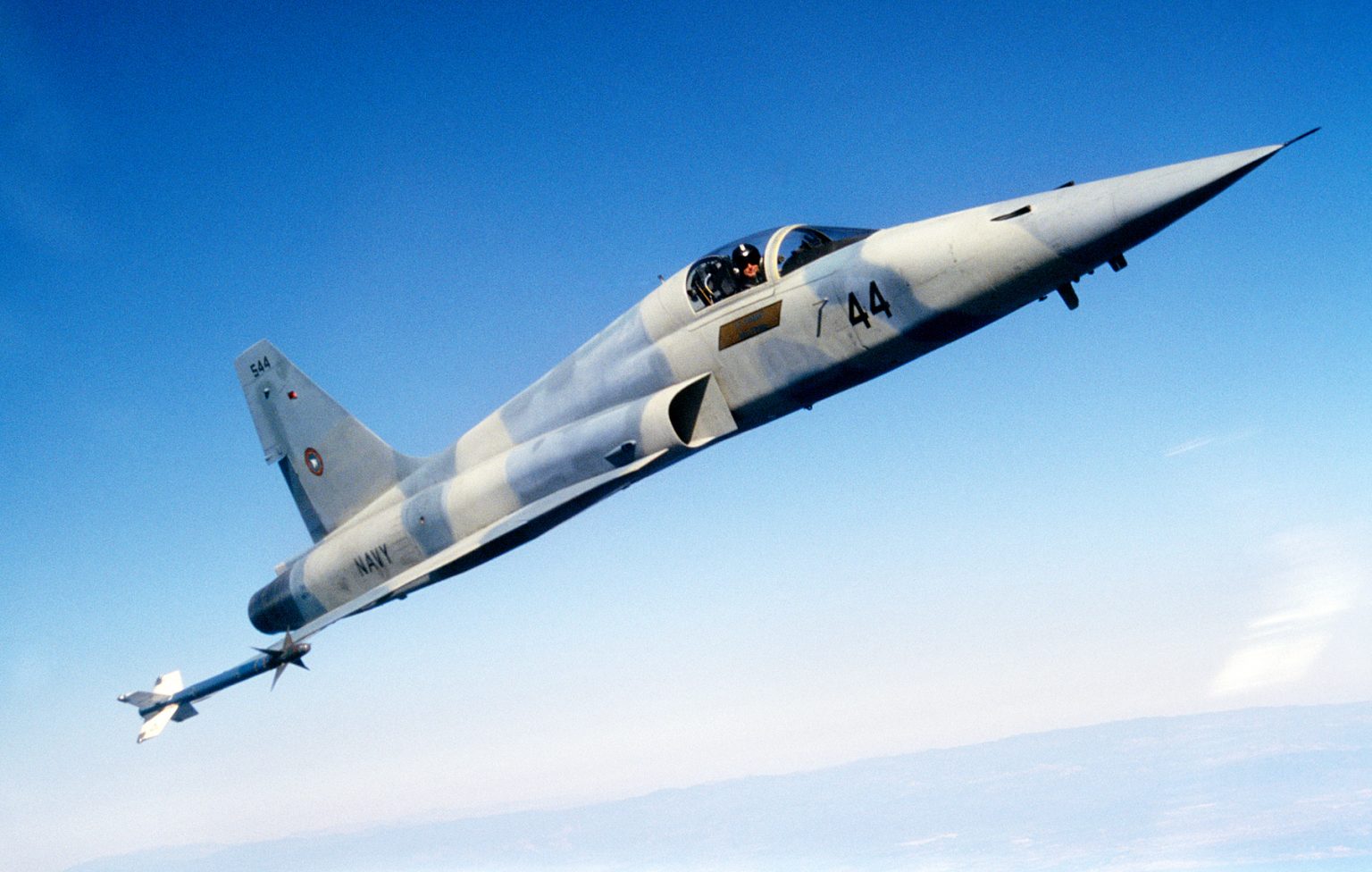 "Fox One, lead A-4, 18,000 feet": Join An F-14 Tomcat RIO During An Air ...