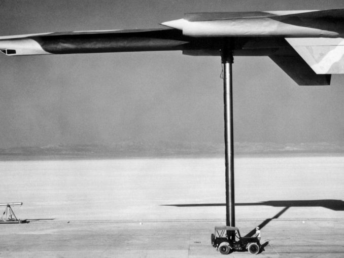 Lockheed Martin's Skunk Works reveals a Mach 6 strike successor of SR ...