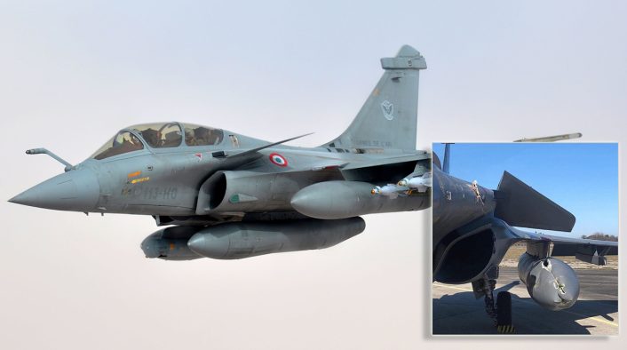 [Photo] French Rafale damages Refueling Probe while taking fuel from U ...