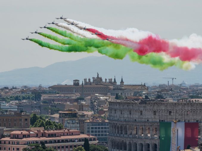 Italy to provide Israeli Air Force with the M-346, an advanced training ...