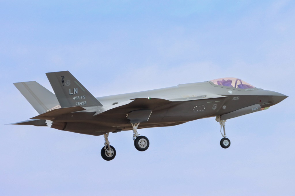 First F-35 For The 'Grim Reapers' Of The 493rd Fighter Squadron Spotted ...