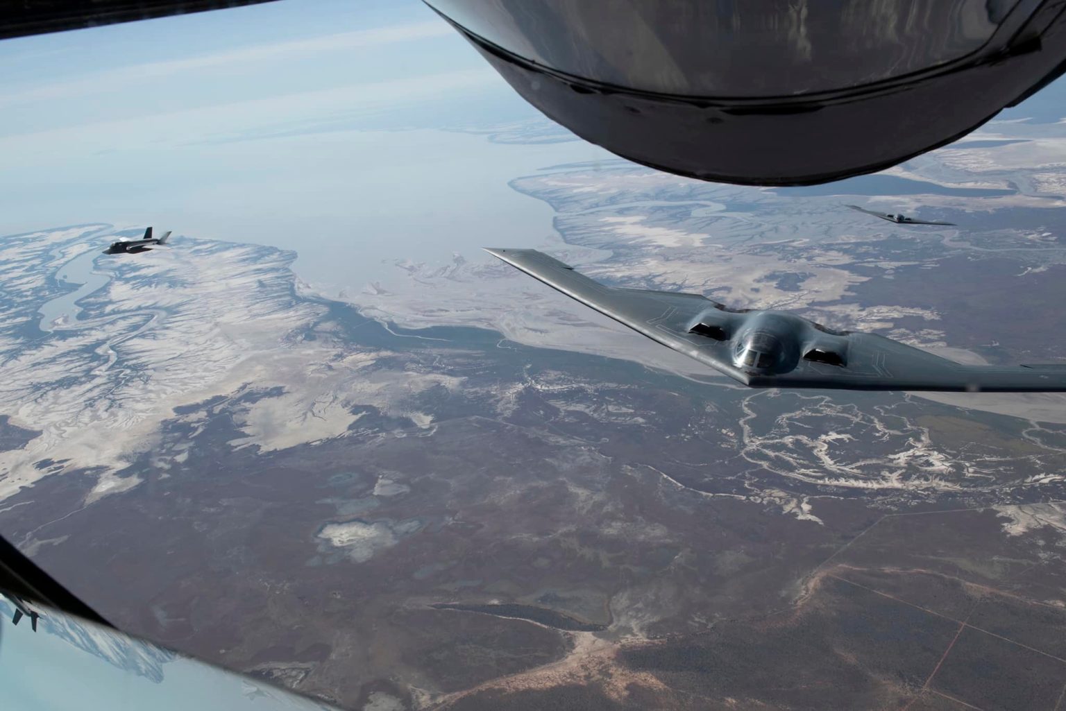 Watch These Amazing Shots Of U.S. B-2s Flying Alongside RAAF F-35s Over ...