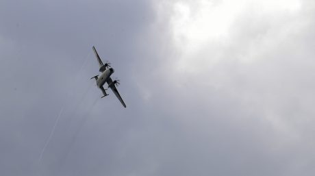 From The Cockpit: C-2A COD Pilot Performs His First 'Shit Hot Break ...