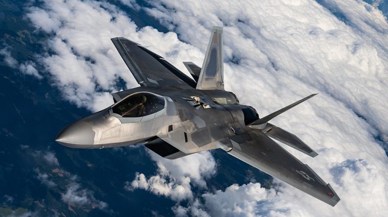 F-22 Raptor Photographed With New Stealthy External Fuel Tanks - The ...
