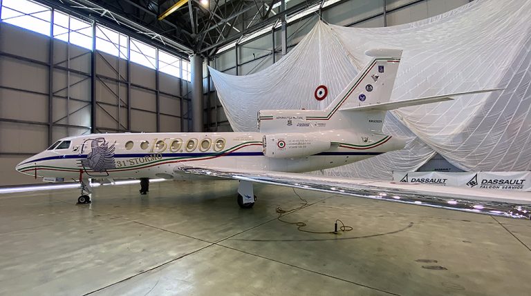 Falcon 50 In Special Color Scheme Celebrates 150K Hours Of Italian Air ...