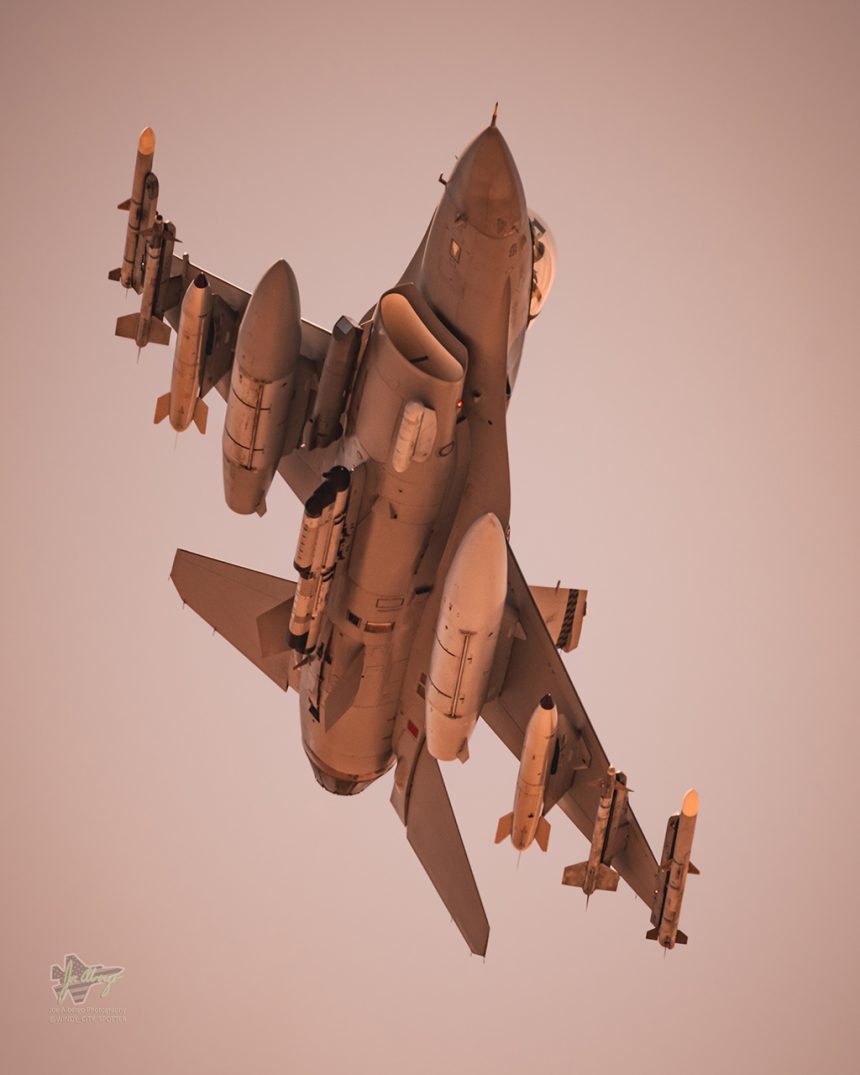 Rare Photo Shows An F-16 With Two (Inert) B61 Nuclear Bombs - The ...