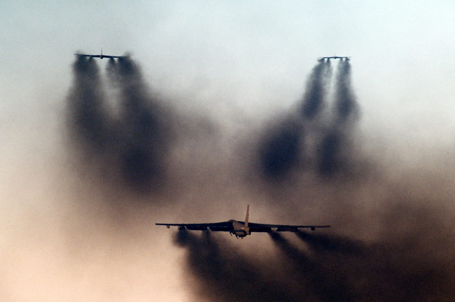 Initial Testing Of New Smokeless And Quieter Engines For B-52J To Be ...
