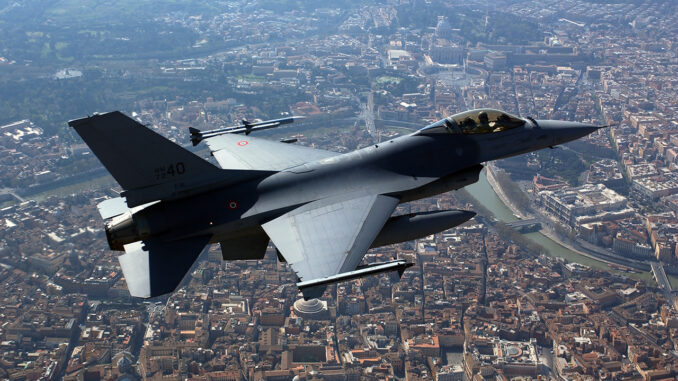 Italian Vipers: The Story Of The F-16 Fighting Falcon In Italian Air ...