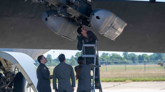 USAF Practices Loading Live AGM-158 JASSM Missiles On B-52H Bombers ...