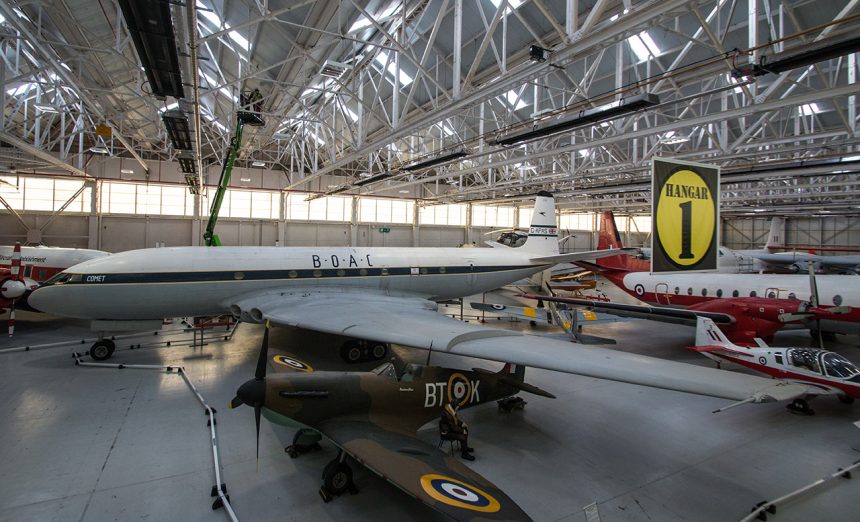 The de Havilland Comet at 75: From Troubled Jetliner to Military Icon ...