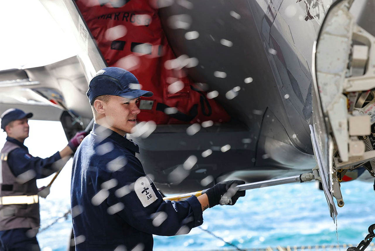 Royal Navy Releases Stunning Photos of HMS Prince of Wales and F-35Bs As Exercise Strike Warrior ...