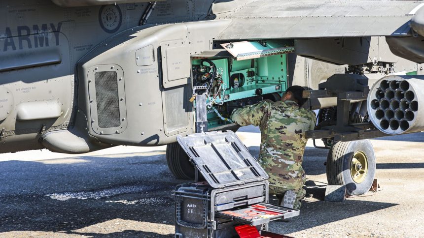 Lockheed Martin to Upgrade U.S. Army’s Apache Helicopters with New ...