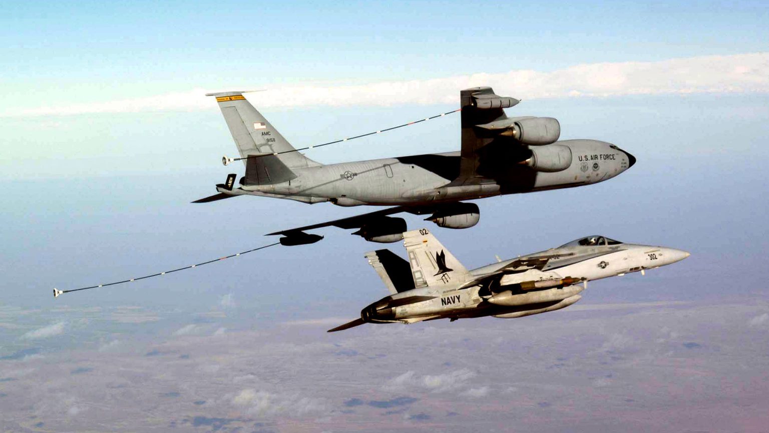 U.S. KC-135 Refuels RMAF Sukhoi Su-30 Fighters In Historic First - The ...