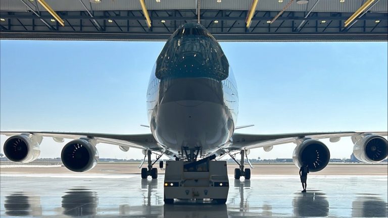 SNC Receives Second Boeing 747-8 for SAOC Conversion as Aircraft Gets E ...