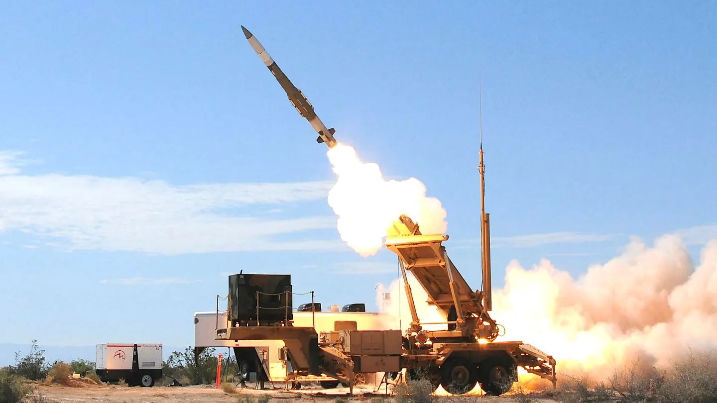 U.S. Army Awards Lockheed Martin Record $9.8B Patriot Missile Deal ...