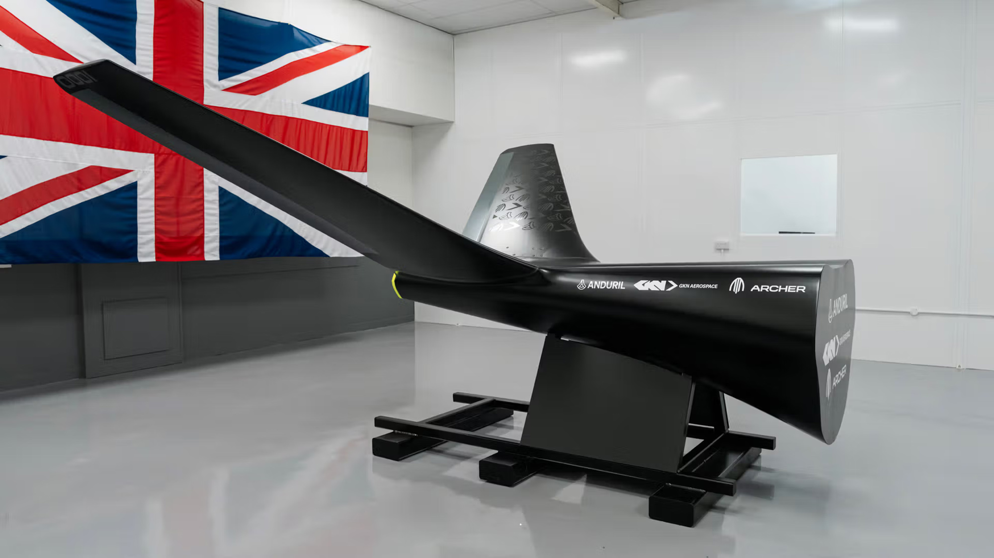 Anduril UK Partners with GKN Aerospace for Apache Loyal Wingman Project ...